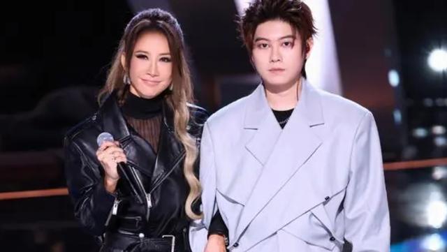 Ripped face?Coco Li deleted the news of "The Voice", and it was ...
