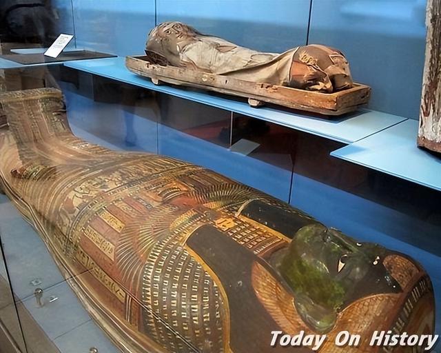 [Title]: The Mummy's Curse: Uncovering the Mysterious Legend of ...