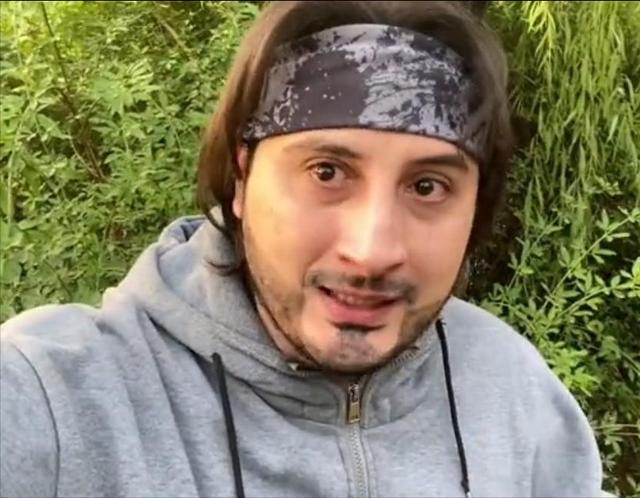 Because of acting so well, the foreign villain actor in "Returning from ...