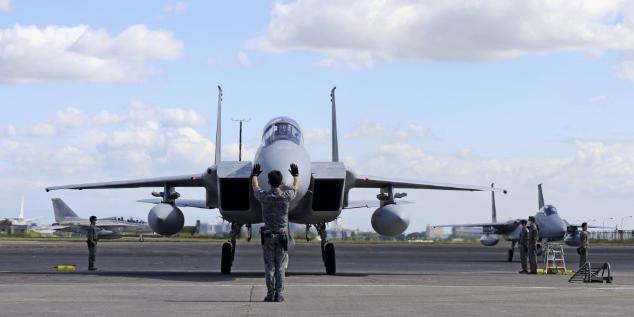 Two Japanese F15s flew to the Philippines. They came here for the first ...