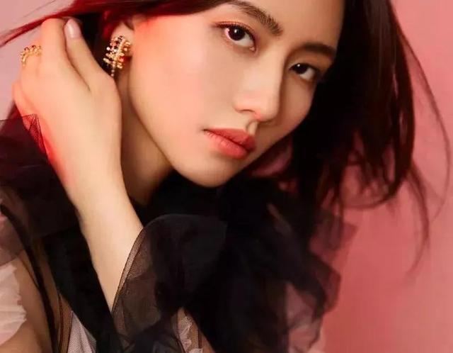 Liu Xijun: A female singer with a gentle temperament and a sultry ...