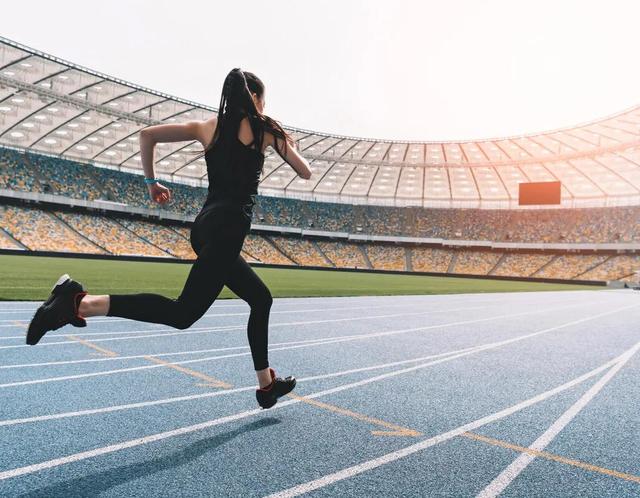 Novice running is divided into 3 stages to improve running ability and ...