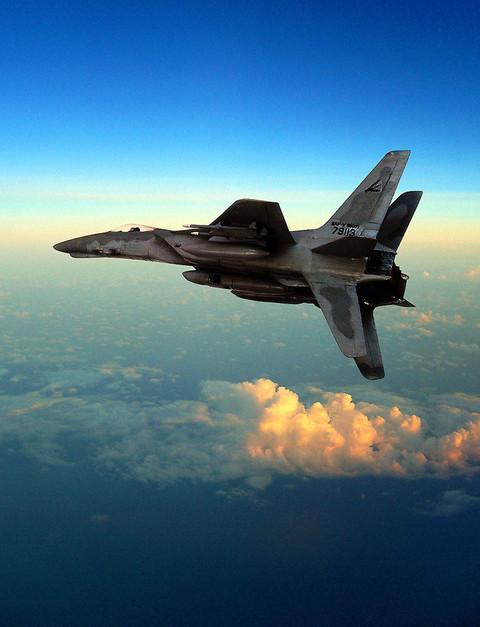 What is this?Overhead fighter design appreciation (10) - iNEWS