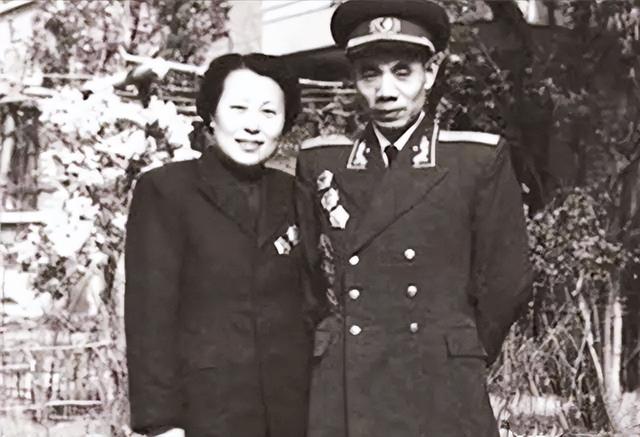 Lieutenant General Wu Xinquan gave birth to 8 sons and 4 daughters ...