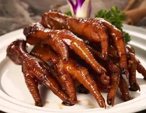 The best way to eat chicken feet is soft and glutinous. It will be ...