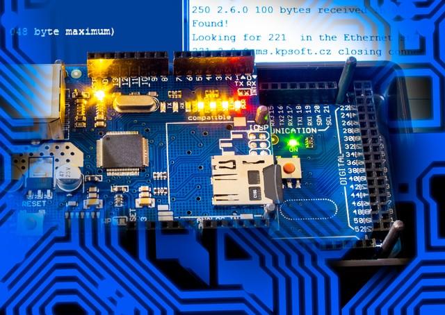 The difference between microcontroller and circuit board - iNEWS