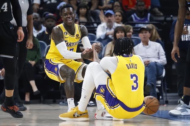 Refuse to cut salary and re-sign the Lakers! Ushering in a turning ...