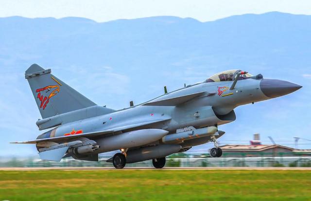 Can the J-10C outperform the F16V?US media: J-10C is the backbone of the Chinese Air Force ...