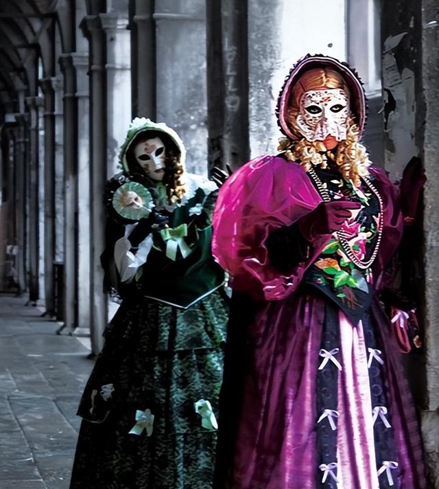 Mysterious Italian masks, the charm of the Venetian Mask Festival, and ...