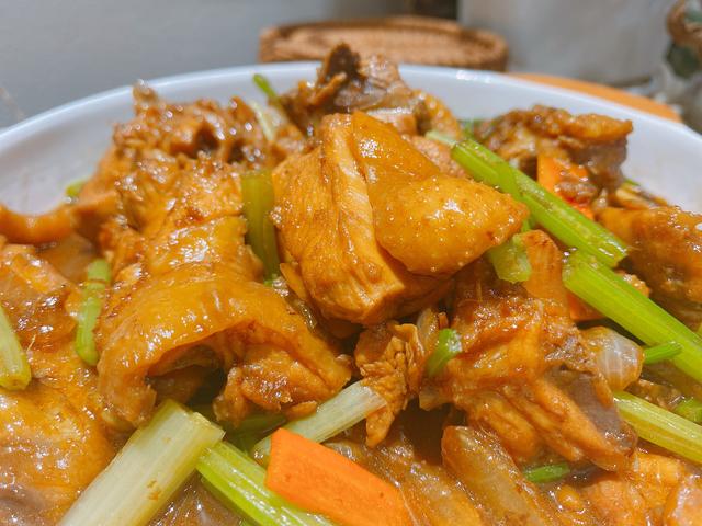 When frying chicken, don't blanch the water, keep these 3 steps in mind ...