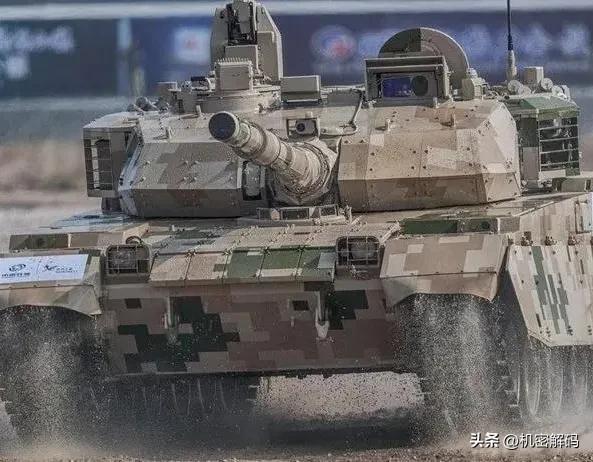 Weeping with joy!China's 680 VT4 tanks are helping Pakistan!Print: something bad - iNEWS