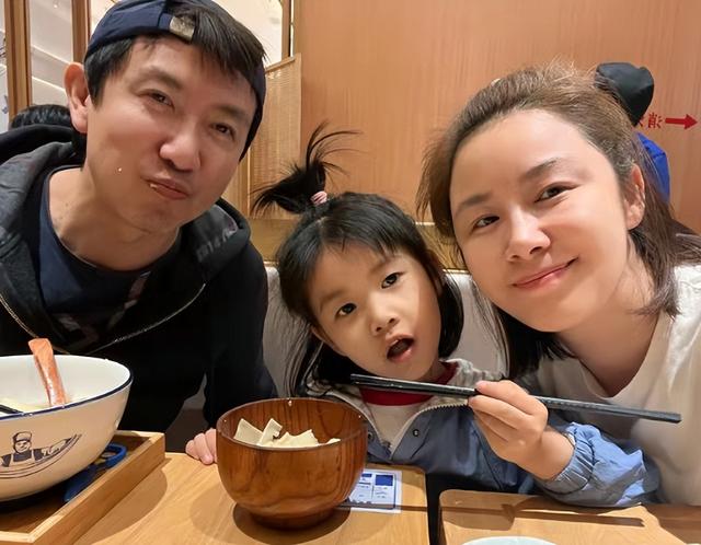 Mei Ting's ex-husband rarely shares the latest situation, the family of ...