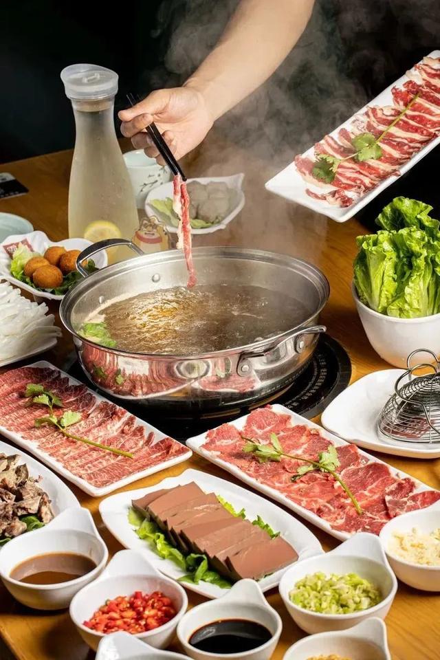 Barbecue, beef hot pot, chicken pot... This food list, miss the thigh ...