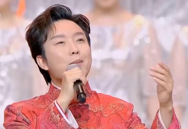 44-year-old Li Yugang burst into tears at the wedding!Singing sad love ...