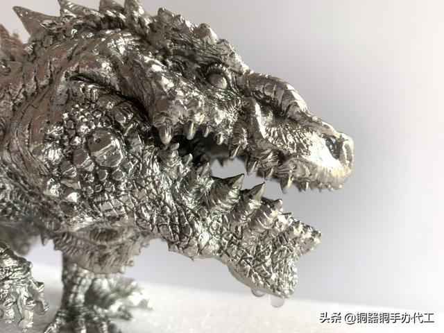 Stainless steel Godzilla King of the Monsters movie with the same hand ...