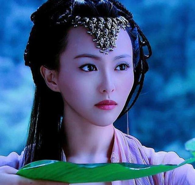 Tang Yan, after Zi Xuan, has been going downhill all the time. - iNEWS