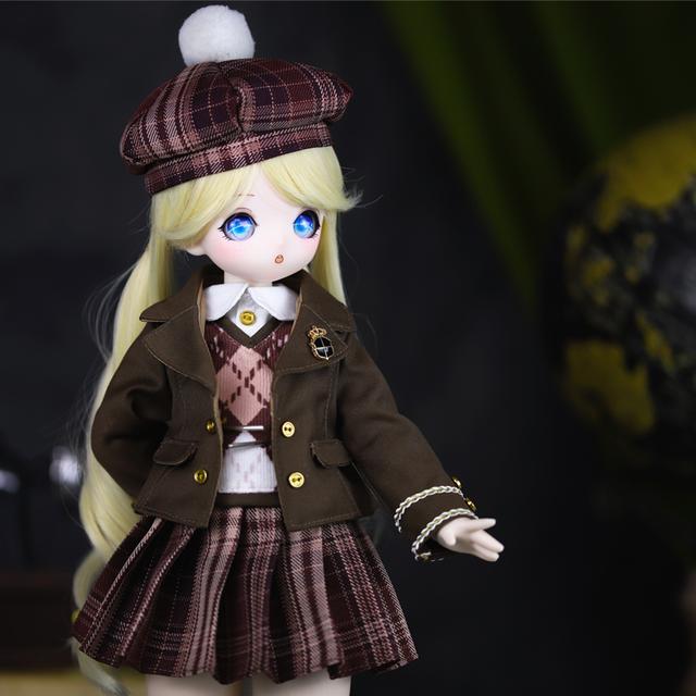 Unconventional and vibrant color matching, emerging fresh winter ...