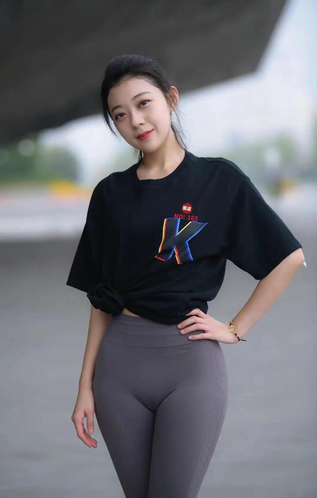 Baixue Guanshan is far away, Huang Yunhai guards the fans - iNEWS