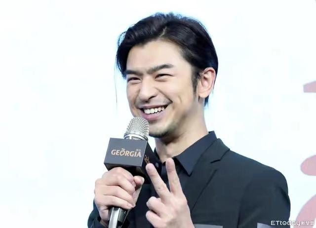 Chen Bolin and his girlfriend have been obsessed with each other for 10 ...