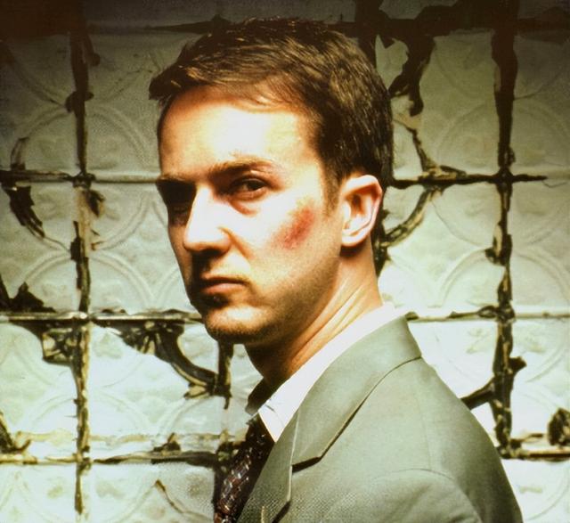 Visual storytelling by director David Fincher in "Fight Club" - iNEWS