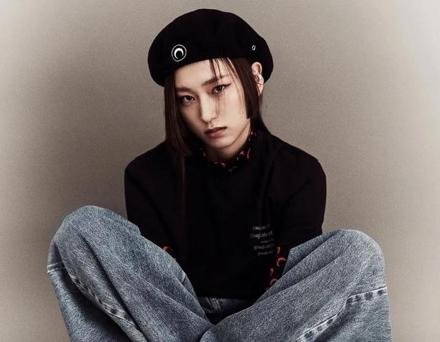 Liu Huiying's "GQ" Korean KOREA January 22 pictorial blockbuster, her ...