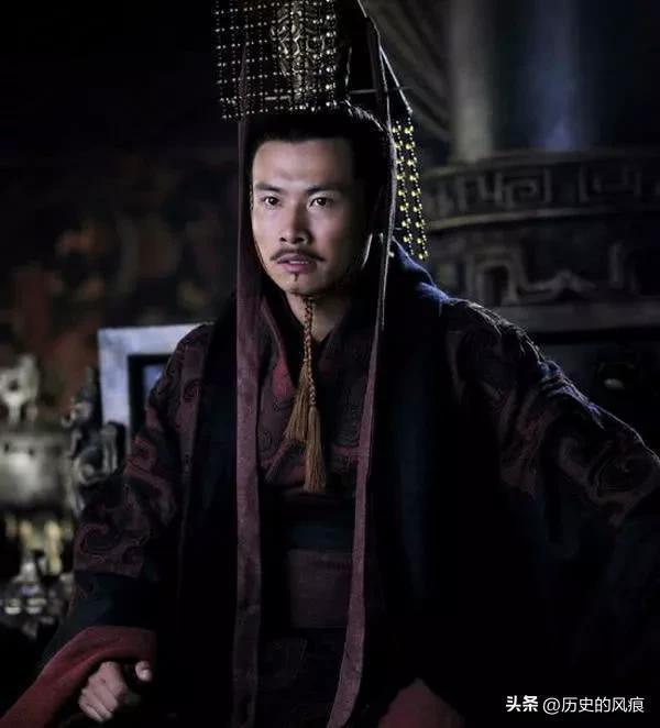After Emperor Xian of Han was forced to abdicate, Liu Bei immediately ...