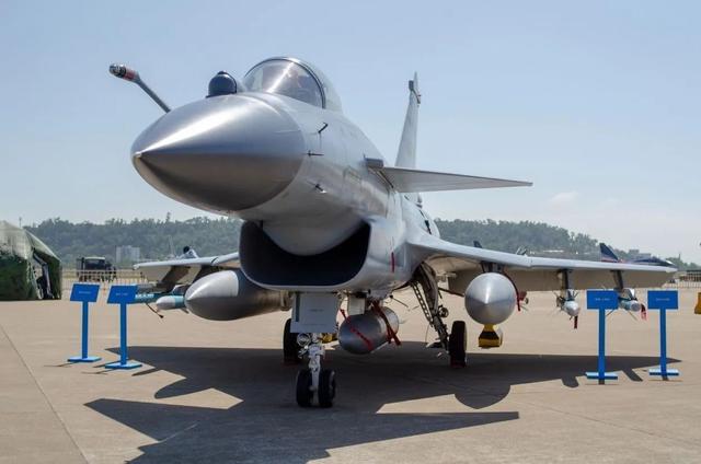 美媒：中國空軍發展速度突飛猛進，F15面對殲10C可能已不是對手 - 資訊咖