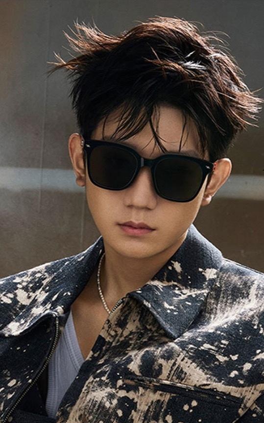 Wang Yuan was amused by fans and found that he and Xiong Er's imitation ...