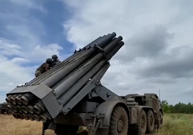 The Ukrainian army has launched 2 million missiles! This artillery ...