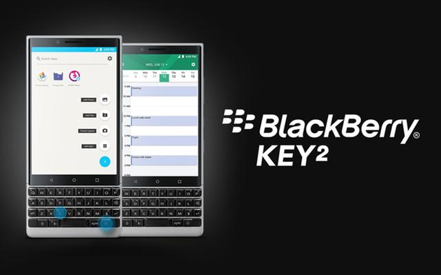 Completely cool blackberry 5G mobile phone with physical keyboard stops ...