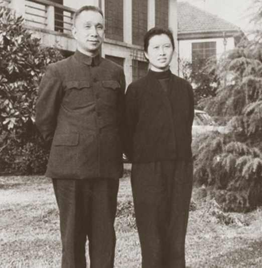Chu Qing joined the army at the age of 15, refused Su Yu's confession ...