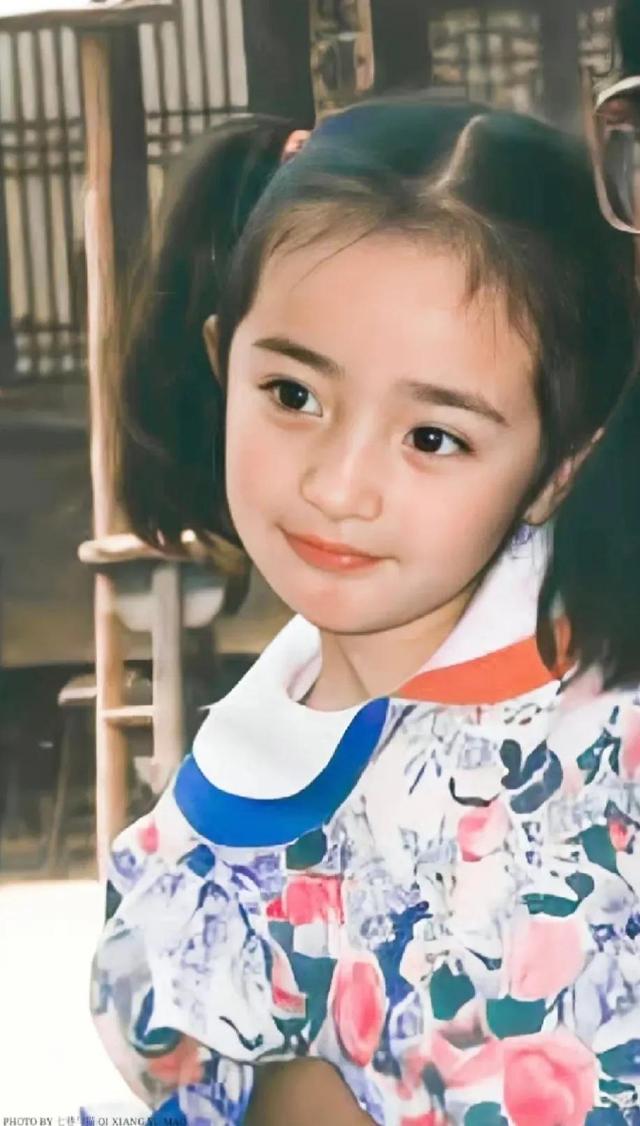 Yang Mi: The eccentric, lively and lovely little Yang Mi. - iNEWS