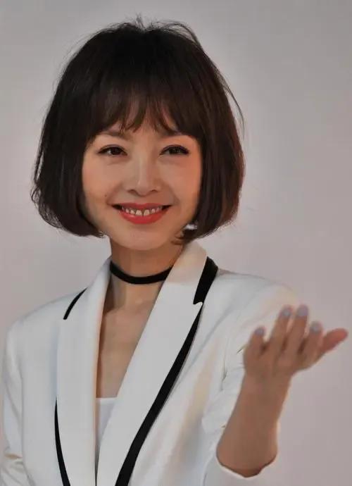 Hostess Lu Yu lives in a mansion, her life is very happy - iNEWS