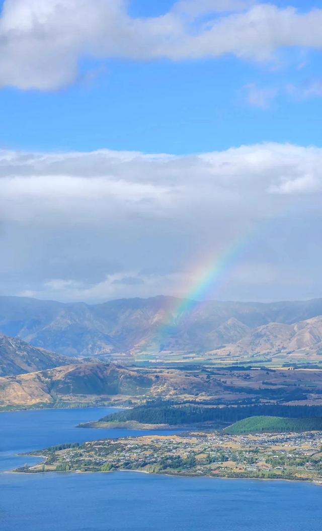 No matter how small a fly is, it is fleshy, and no matter how beautiful ...