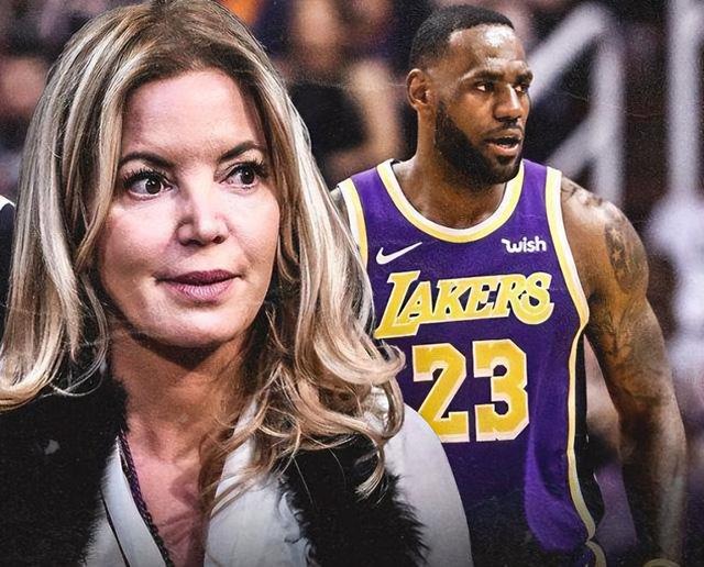 Jennifer Buss's 3rd crit against Emperor James!Self-certified that GOAT ...