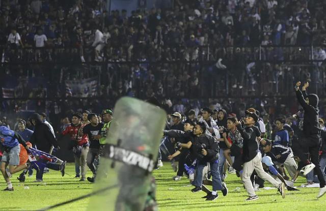 Why is football violence so common?The violent history of these ...