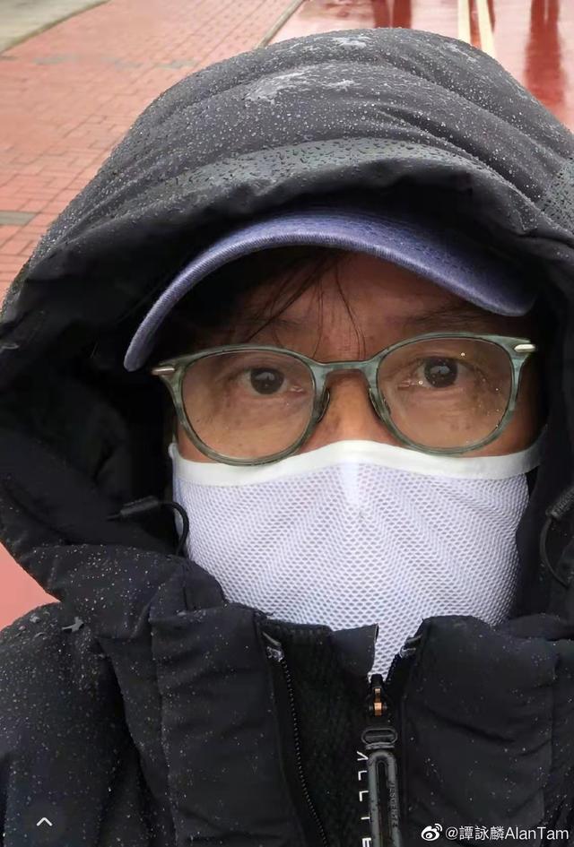 The boy's heart exploded!71-year-old Tan Yonglin madly took selfies ...