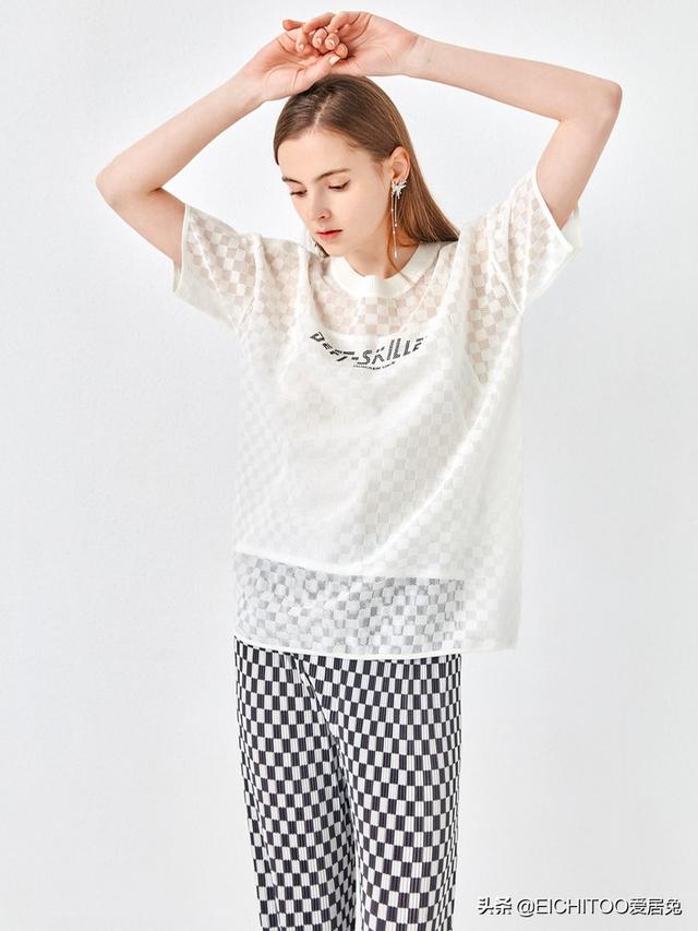 A must-have checkerboard T-shirt for summer wear - iNEWS