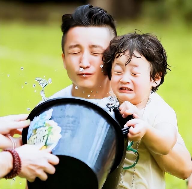 Remember Xuan Xuan from "Dad"?At the age of 11, he is tall and strong ...