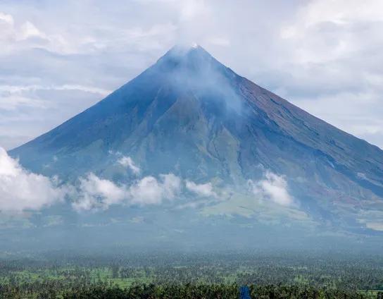 Perfect Cone - Mayon Volcano, Philippines - iNEWS