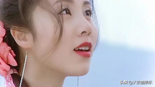 Playing "the first beauty" among a group of beauties can still be ...