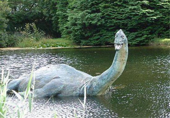There are still living dinosaurs on earth, Congo dinosaurs / Loch Ness ...