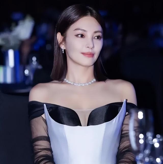 "As long as you have a beautiful face, the sow races Diaochan", these 5 stars let me see the ...