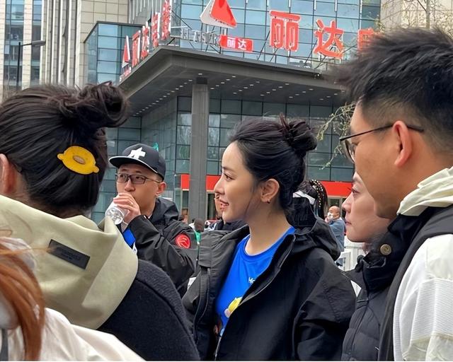 Li Sisi is finally back! On behalf of the main station, Gong Yan and ...