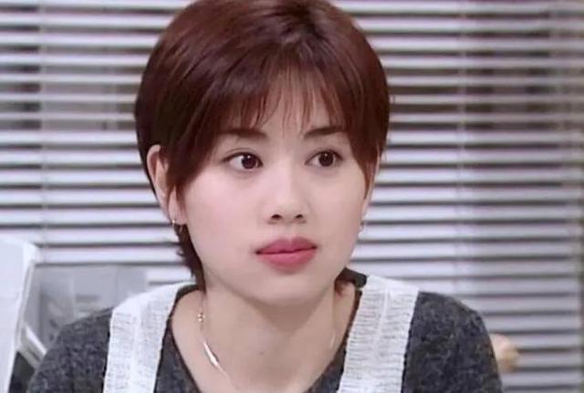 Chen Songling's beauty is at its peak - iNEWS