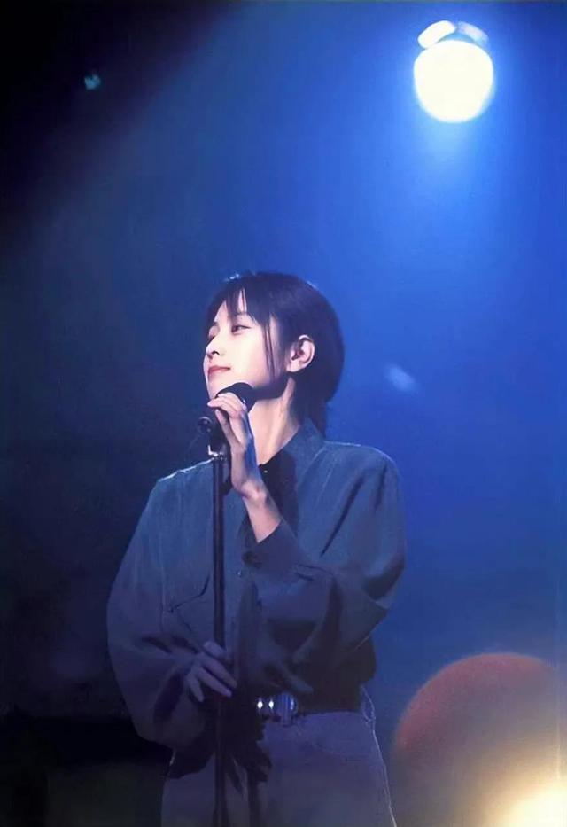 ZARD lead singer - Sakai Izumi - iNEWS