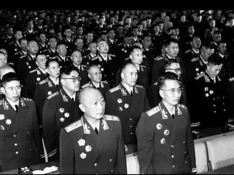 Why did Premier Zhou, a special case of the whole army, hold a separate ...