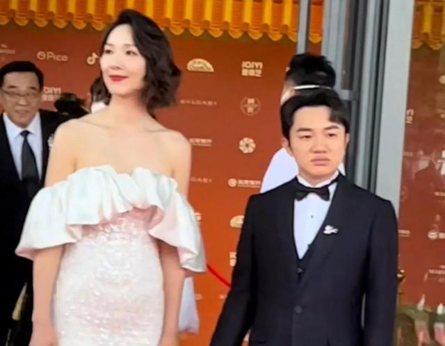 Wang Zulan and his wife appeared at the Beijing Film Festival. The ...