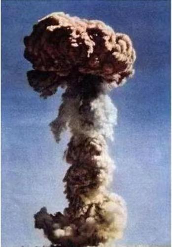 The first nuclear test, the weather forecast is accurate.Lop Nur set up ...