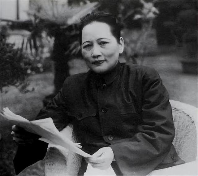 What is unique about Jiang Qing? Soong Ching Ling met Jiang Qing for ...